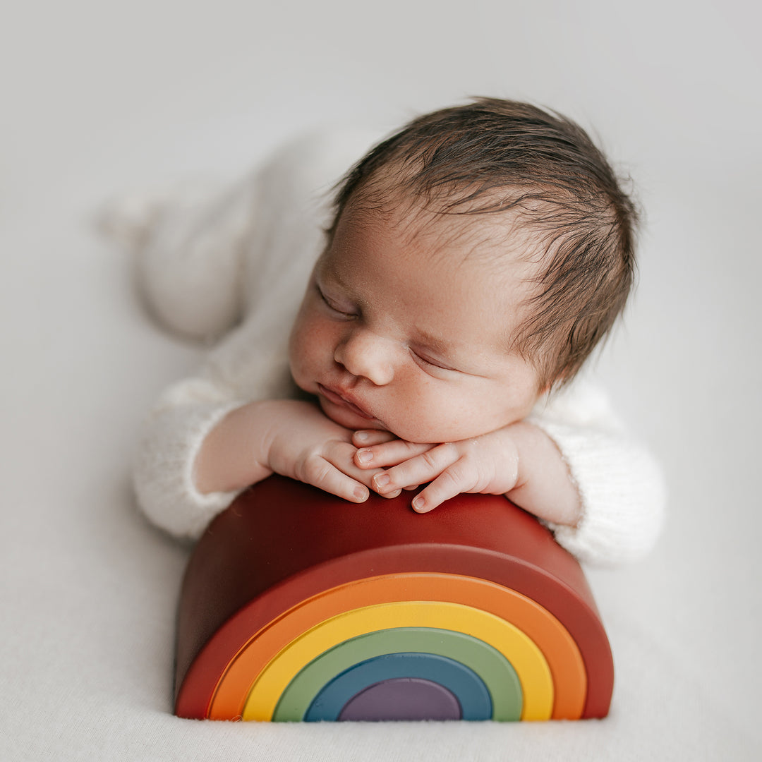Sweet Little Rainbow – The Newborn Nerds