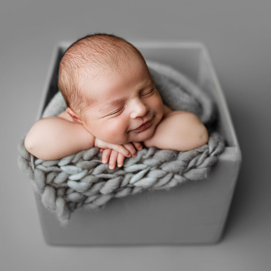 Seamless Paper | Twister – The Newborn Nerds